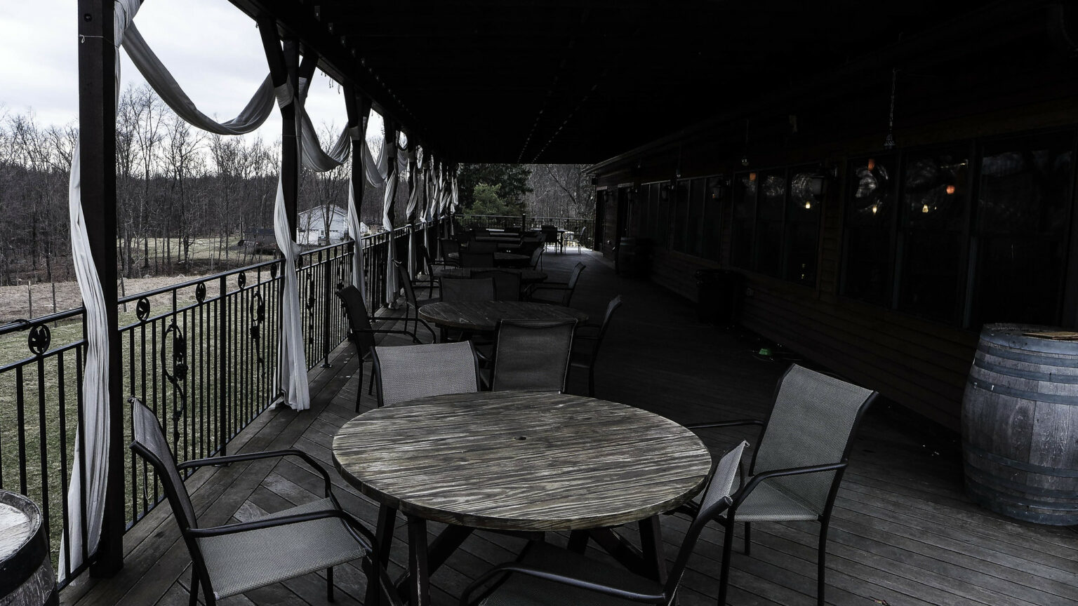 15 Incredible Wineries in the Hudson Valley - Red Cottage