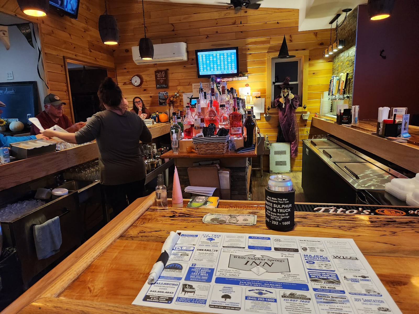 White Sulphur Springs Inn - Red Cottage