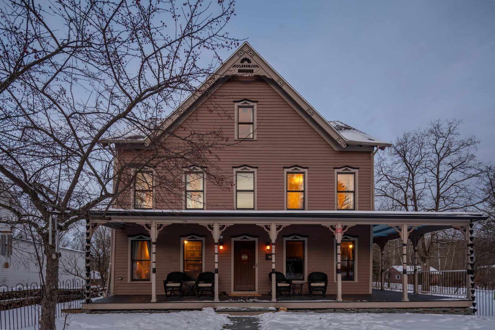 The Makely House - Red Cottage